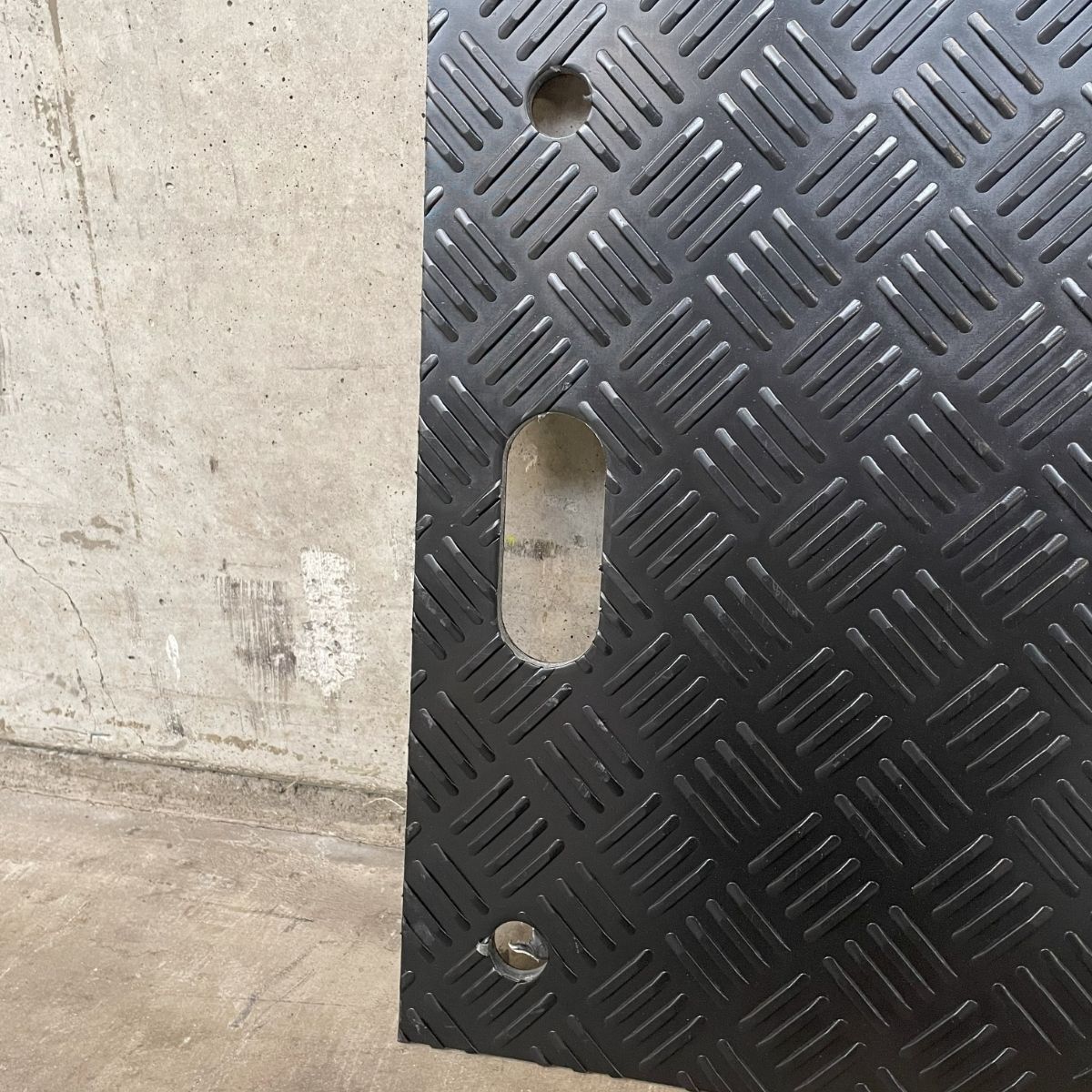 Handles + Holes - Danrec